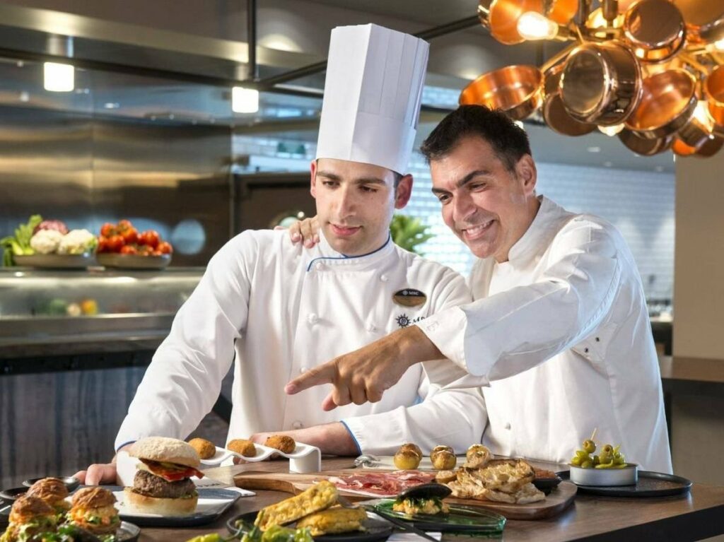 Cómo ser cocinero de un crucero - QueGustodeMundo.com